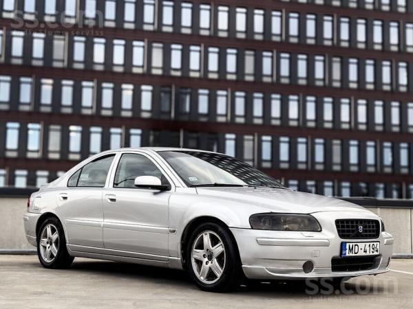 Volvo S60 2007 in Riga, with an engine capacity of 2.40 L and mileage of 358 thousand km for 1190 €, photo 5 on AUTOMOTO.COM.LV