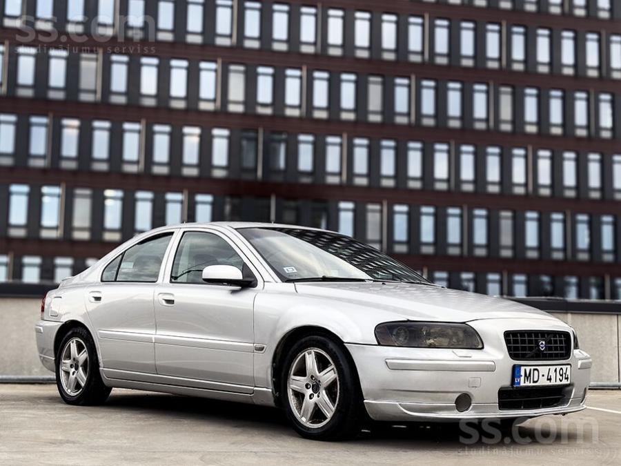 Volvo S60 2007 in Riga, with an engine capacity of 2.40 L and mileage of 358 thousand km for 1190 €, photo 5 on AUTOMOTO.COM.LV