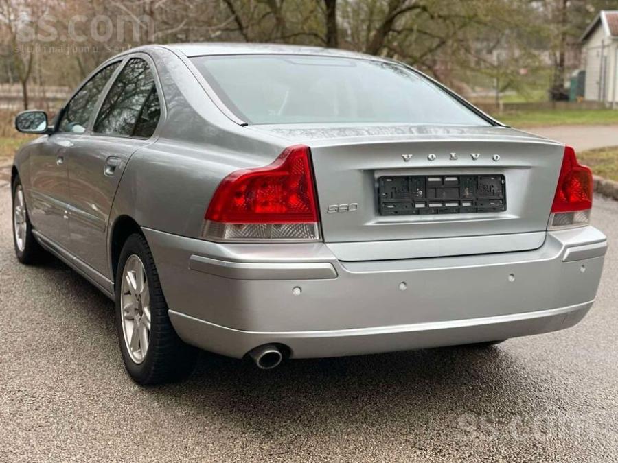 Volvo S60 2007 in Jelgava, with an engine capacity of 2.40 L and mileage of 0 thousand km for 3500 €, photo 3 on AUTOMOTO.COM.LV