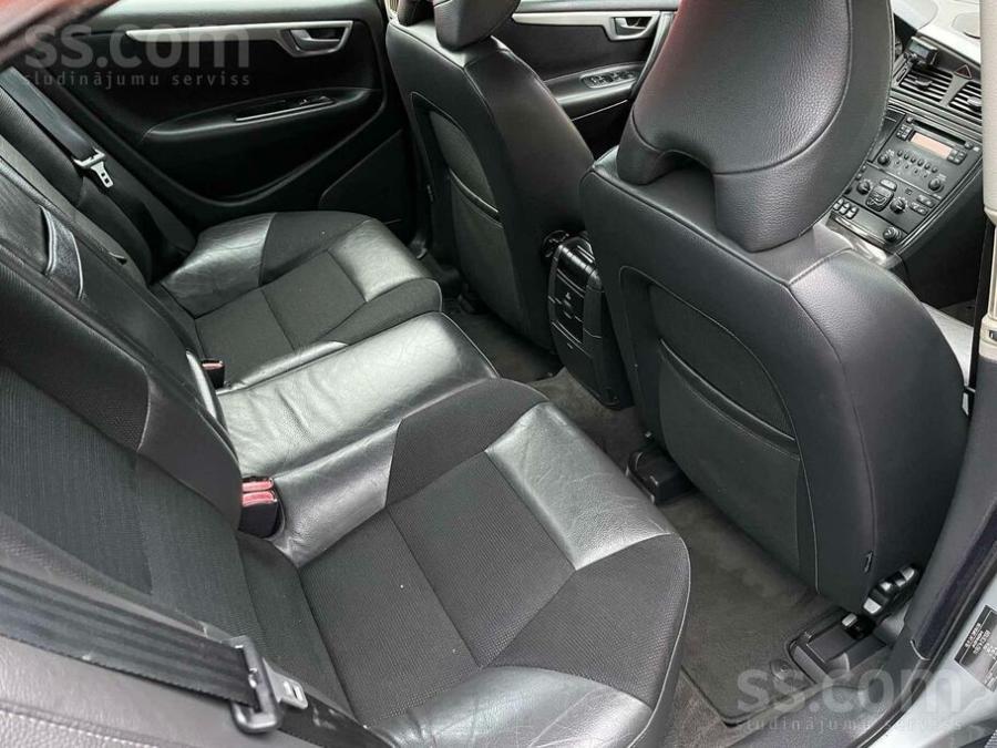 Volvo S60 2007 in Jelgava, with an engine capacity of 2.40 L and mileage of 0 thousand km for 3500 €, photo 11 on AUTOMOTO.COM.LV