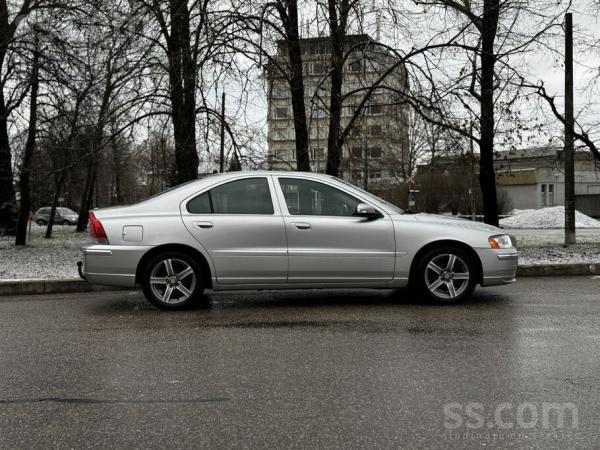 Volvo S60 2007 Jūrmala, ar dzinēja tilpumu 2.40 L un nobraukumu 310 tūkst. km par 4600 €, foto 3 vietnē AUTOMOTO.COM.LV