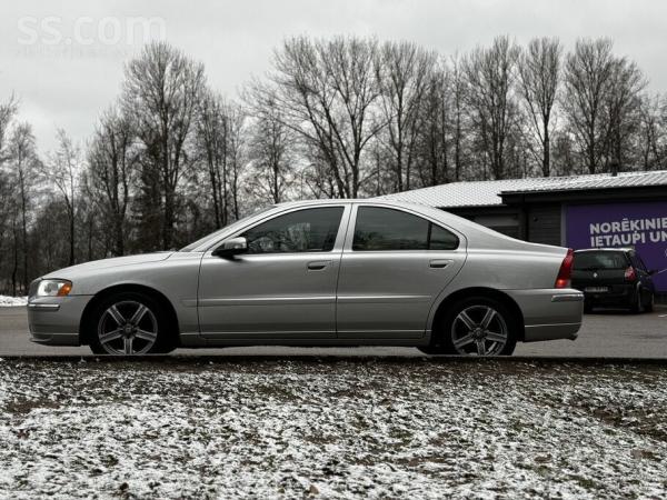 Volvo S60 2007 Jūrmala, ar dzinēja tilpumu 2.40 L un nobraukumu 310 tūkst. km par 4600 €, foto 6 vietnē AUTOMOTO.COM.LV