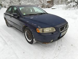Volvo S60 2007 Ukmergė, ar dzinēja tilpumu 2.40 L un nobraukumu 423 tūkst. km par 780 €, foto  vietnē AUTOMOTO.COM.LV