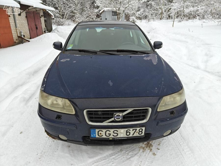 Volvo S60 2007 Ukmergė, ar dzinēja tilpumu 2.40 L un nobraukumu 423 tūkst. km par 780 €, foto 3 vietnē AUTOMOTO.COM.LV