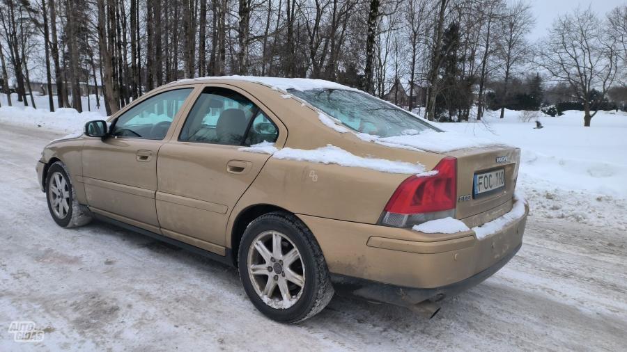 Volvo S60 2007 Klaipėda, ar dzinēja tilpumu 2.40 L un nobraukumu 266 tūkst. km par 850 €, foto 3 vietnē AUTOMOTO.COM.LV