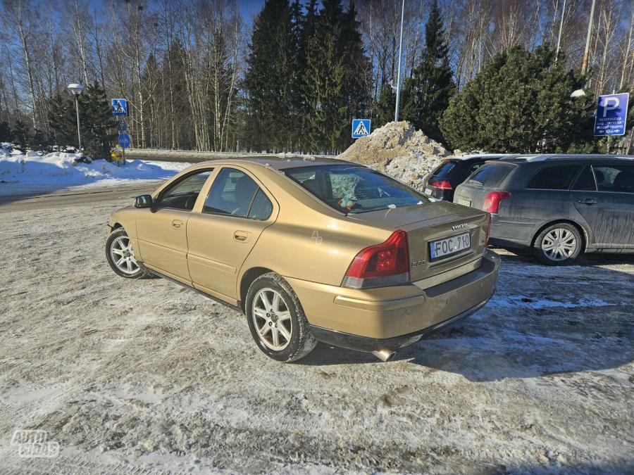 Вольво С60 2007 в Гаргждай, объемом двигателя 2.40 л и пробегом 255 тыс. км за 850 €, фото 4 на AUTOMOTO.COM.LV
