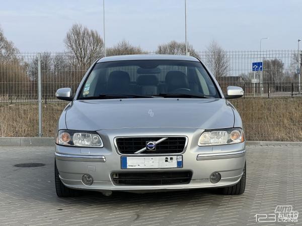 Volvo S60 2007 in Taurage, with an engine capacity of 2.40 L and mileage of 257 thousand km for 2100 €, photo 3 on AUTOMOTO.COM.LV
