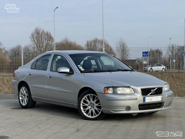 Volvo S60 2007 in Taurage, with an engine capacity of 2.40 L and mileage of 257 thousand km for 2100 €, photo 4 on AUTOMOTO.COM.LV