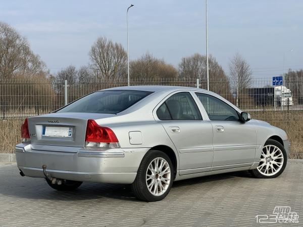Volvo S60 2007 in Taurage, with an engine capacity of 2.40 L and mileage of 257 thousand km for 2100 €, photo 6 on AUTOMOTO.COM.LV