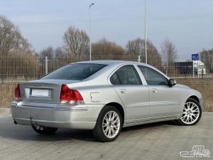 Volvo S60 2007 Tauragė, ar dzinēja tilpumu 2.40 L un nobraukumu 257 tūkst. km par 2100 €, foto 6 vietnē AUTOMOTO.COM.LV