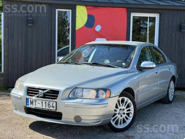 Volvo S60 2007 Rīga, ar dzinēja tilpumu 2.40 L un nobraukumu 270 tūkst. km par 2200 €, foto 1 vietnē AUTOMOTO.COM.LV