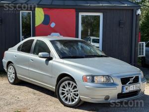 Volvo S60 2007 Rīga, ar dzinēja tilpumu 2.40 L un nobraukumu 270 tūkst. km par 2200 €, foto 4 vietnē AUTOMOTO.COM.LV
