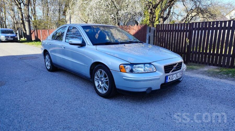 Volvo S60 2007 Rīga, ar dzinēja tilpumu 2.40 L un nobraukumu 323 tūkst. km par 700 €, foto 8 vietnē AUTOMOTO.COM.LV