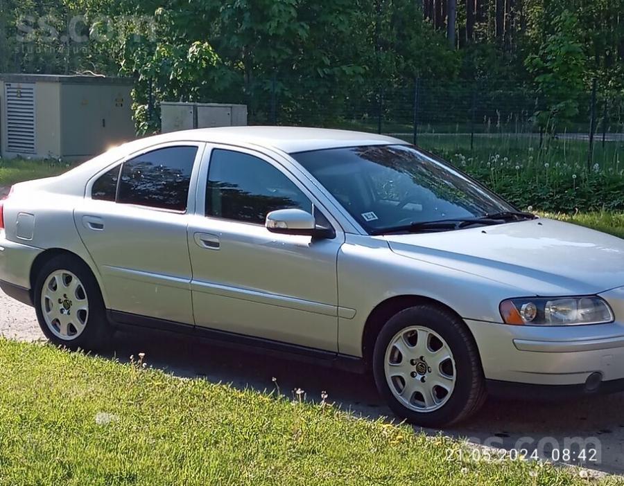 Volvo S60 2007 Jūrmala, ar dzinēja tilpumu 2.40 L un nobraukumu 370 tūkst. km par 2150 €, foto 1 vietnē AUTOMOTO.COM.LV