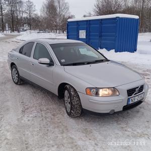 Volvo S60 2007 Jūrmala, ar dzinēja tilpumu 2.40 L un nobraukumu 370 tūkst. km par 2150 €, foto 4 vietnē AUTOMOTO.COM.LV