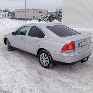 Volvo S60 2007 Jūrmala, ar dzinēja tilpumu 2.40 L un nobraukumu 370 tūkst. km par 2150 €, foto 7 vietnē AUTOMOTO.COM.LV