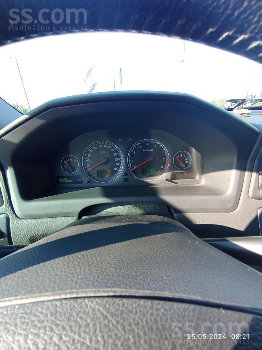 Volvo S60 2007 Jūrmala, ar dzinēja tilpumu 2.40 L un nobraukumu 370 tūkst. km par 2150 €, foto 14 vietnē AUTOMOTO.COM.LV