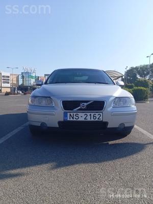 Volvo S60 2007 Jūrmala, ar dzinēja tilpumu 2.40 L un nobraukumu 370 tūkst. km par 2150 €, foto 18 vietnē AUTOMOTO.COM.LV