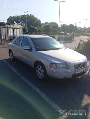 Volvo S60 2007 Jūrmala, ar dzinēja tilpumu 2.40 L un nobraukumu 370 tūkst. km par 2150 €, foto 19 vietnē AUTOMOTO.COM.LV