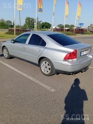 Volvo S60 2007 Jūrmala, ar dzinēja tilpumu 2.40 L un nobraukumu 370 tūkst. km par 2150 €, foto 20 vietnē AUTOMOTO.COM.LV
