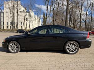 Вольво С60 2007 в Рига, объемом двигателя 2.40 л и пробегом 281 тыс. км за 3300 €, фото 4 на AUTOMOTO.COM.LV