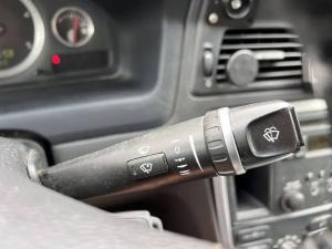 Volvo S60 2007 in Riga, with an engine capacity of 2.40 L and mileage of 385 thousand km for 950 €, photo 17 on AUTOMOTO.COM.LV