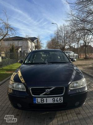 Volvo S60 2008 in Klaipeda, with an engine capacity of 2.40 L and mileage of 343 thousand km for 2200 €, photo 3 on AUTOMOTO.COM.LV