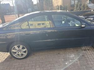 Volvo S60 2008 in Klaipeda, with an engine capacity of 2.40 L and mileage of 343 thousand km for 2200 €, photo 6 on AUTOMOTO.COM.LV