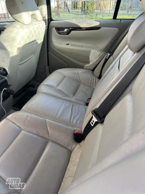 Volvo S60 2008 in Klaipeda, with an engine capacity of 2.40 L and mileage of 343 thousand km for 2200 €, photo 8 on AUTOMOTO.COM.LV
