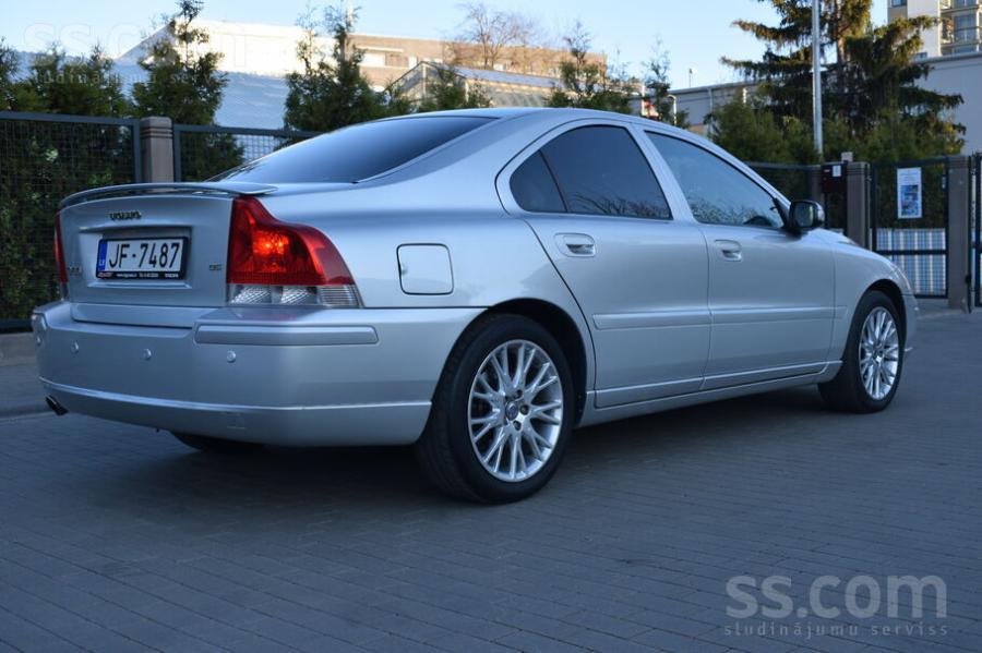 Volvo S60 2008 Rīga, ar dzinēja tilpumu 2.40 L un nobraukumu 413 tūkst. km par 3000 €, foto 4 vietnē AUTOMOTO.COM.LV