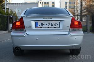 Volvo S60 2008 Rīga, ar dzinēja tilpumu 2.40 L un nobraukumu 413 tūkst. km par 3000 €, foto 5 vietnē AUTOMOTO.COM.LV