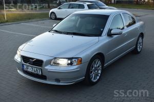 Volvo S60 2008 Rīga, ar dzinēja tilpumu 2.40 L un nobraukumu 413 tūkst. km par 3000 €, foto 8 vietnē AUTOMOTO.COM.LV