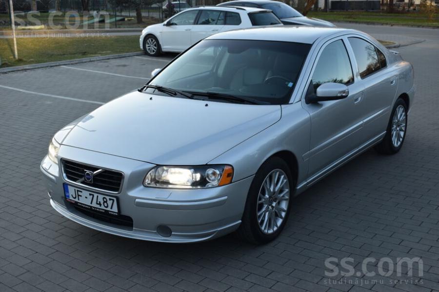 Volvo S60 2008 Rīga, ar dzinēja tilpumu 2.40 L un nobraukumu 413 tūkst. km par 3000 €, foto 8 vietnē AUTOMOTO.COM.LV