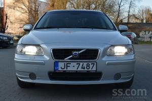 Volvo S60 2008 Rīga, ar dzinēja tilpumu 2.40 L un nobraukumu 413 tūkst. km par 3000 €, foto 9 vietnē AUTOMOTO.COM.LV