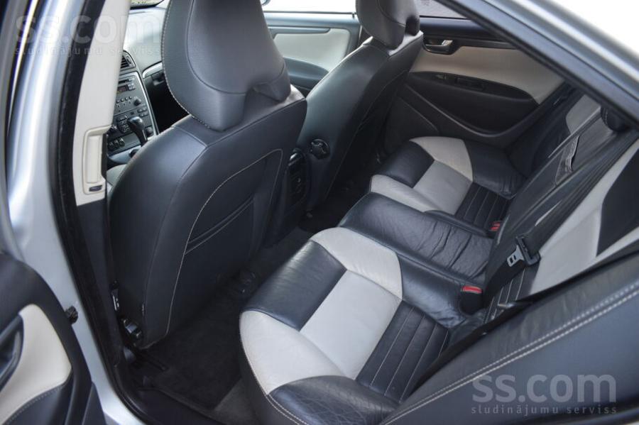 Volvo S60 2008 Rīga, ar dzinēja tilpumu 2.40 L un nobraukumu 413 tūkst. km par 3000 €, foto 11 vietnē AUTOMOTO.COM.LV