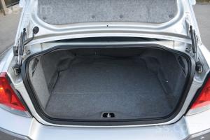 Volvo S60 2008 Rīga, ar dzinēja tilpumu 2.40 L un nobraukumu 413 tūkst. km par 3000 €, foto 13 vietnē AUTOMOTO.COM.LV