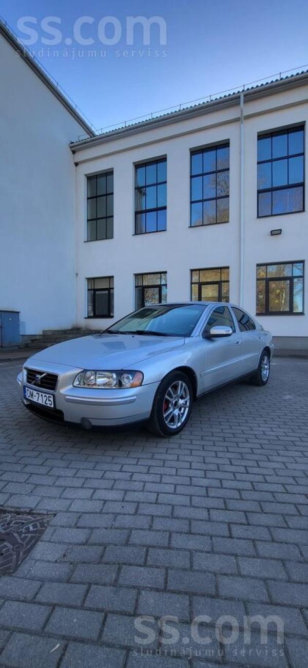 Volvo S60 2008 in Dobele, with an engine capacity of 2.40 L and mileage of 281 thousand km for 2350 €, photo 2 on AUTOMOTO.COM.LV