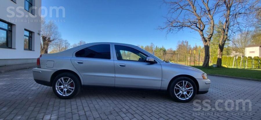 Volvo S60 2008 Dobele, ar dzinēja tilpumu 2.40 L un nobraukumu 281 tūkst. km par 2350 €, foto 4 vietnē AUTOMOTO.COM.LV