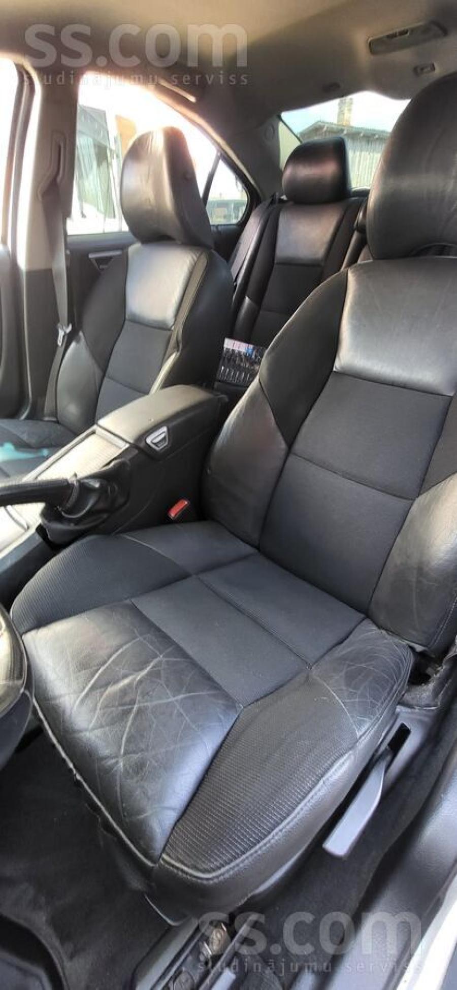 Volvo S60 2008 Dobele, ar dzinēja tilpumu 2.40 L un nobraukumu 281 tūkst. km par 2350 €, foto 17 vietnē AUTOMOTO.COM.LV