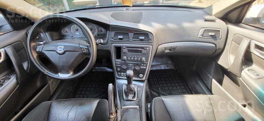 Volvo S60 2008 Dobele, ar dzinēja tilpumu 2.40 L un nobraukumu 281 tūkst. km par 2350 €, foto 19 vietnē AUTOMOTO.COM.LV