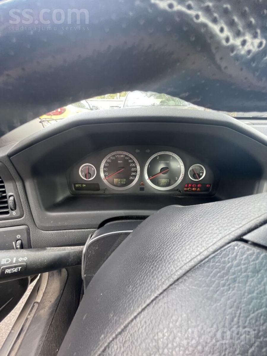 Volvo S60 2008 Rīga, ar dzinēja tilpumu 2.40 L un nobraukumu 356 tūkst. km par 1950 €, foto 10 vietnē AUTOMOTO.COM.LV