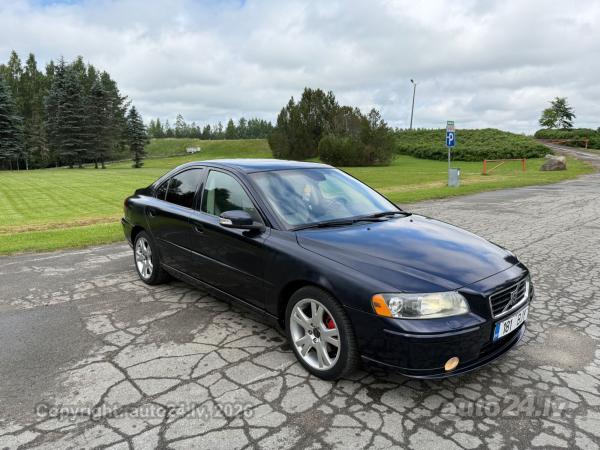 Volvo S60 2008 in Tallinn, with an engine capacity of 2.40 L and mileage of 320 thousand km for 2799 €, photo 3 on AUTOMOTO.COM.LV
