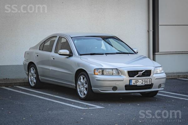 Volvo S60 2009 Rīga, ar dzinēja tilpumu 2.40 L un nobraukumu 0 tūkst. km par 3490 €, foto 3 vietnē AUTOMOTO.COM.LV