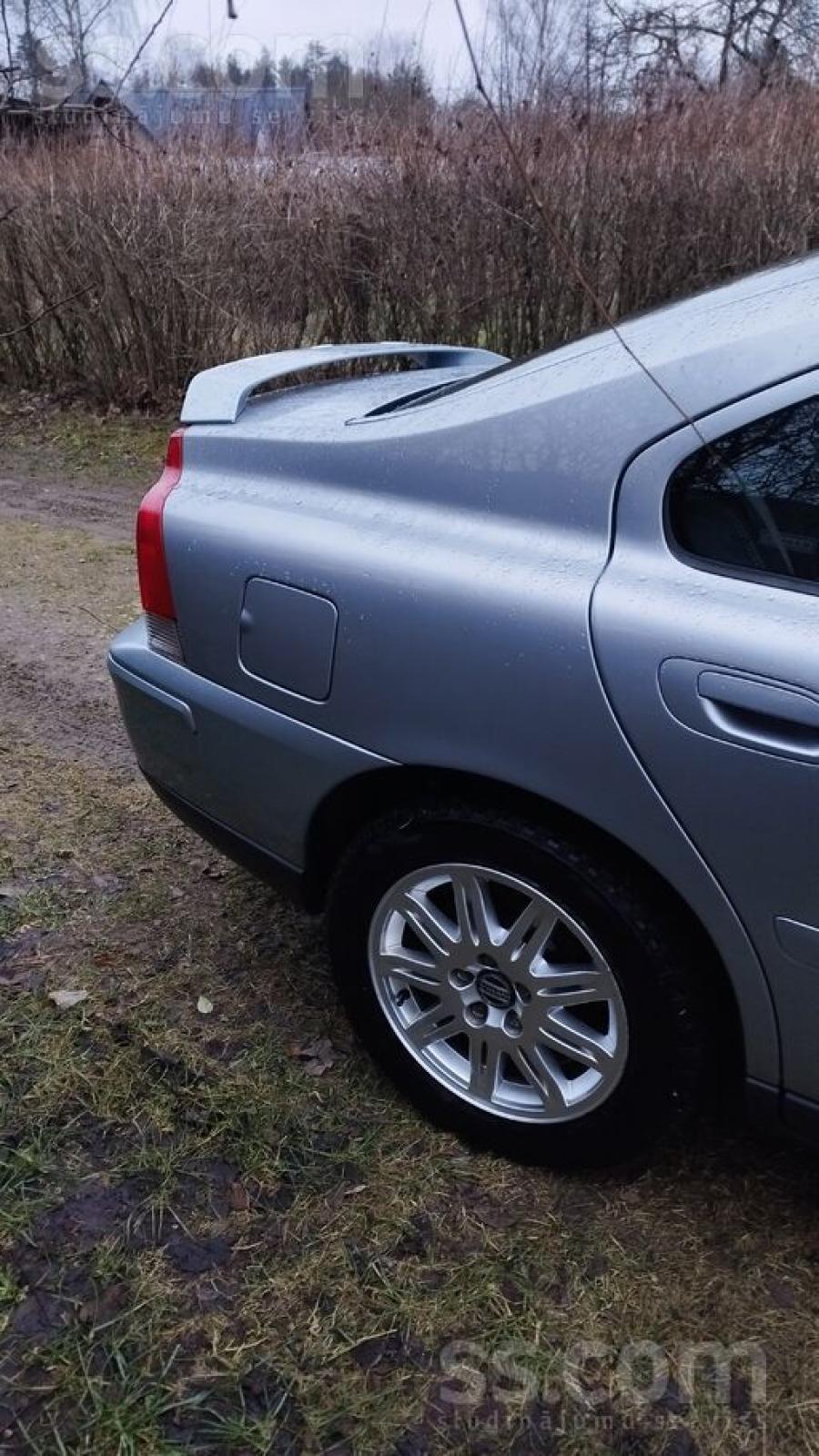 Volvo S60 2009 Rīga, ar dzinēja tilpumu 2.40 L un nobraukumu 338 tūkst. km par 4700 €, foto 4 vietnē AUTOMOTO.COM.LV