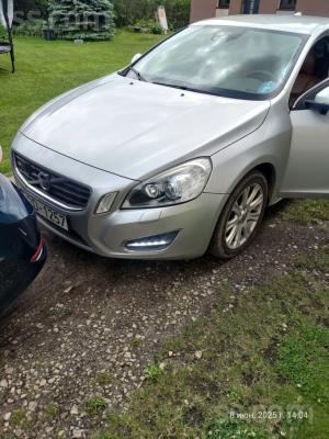 Volvo S60 2010 Rīga, ar dzinēja tilpumu 2.00 L un nobraukumu 182 tūkst. km par 6500 €, foto 8 vietnē AUTOMOTO.COM.LV