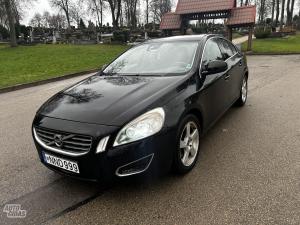 Volvo S60 2010 Kelmė, ar dzinēja tilpumu 2.00 L un nobraukumu 380 tūkst. km par 5200 €, foto  vietnē AUTOMOTO.COM.LV