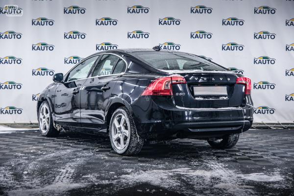 Volvo S60 2010 in Kaunas, with an engine capacity of 2.00 L and mileage of 318 thousand km for 5990 €, photo 4 on AUTOMOTO.COM.LV