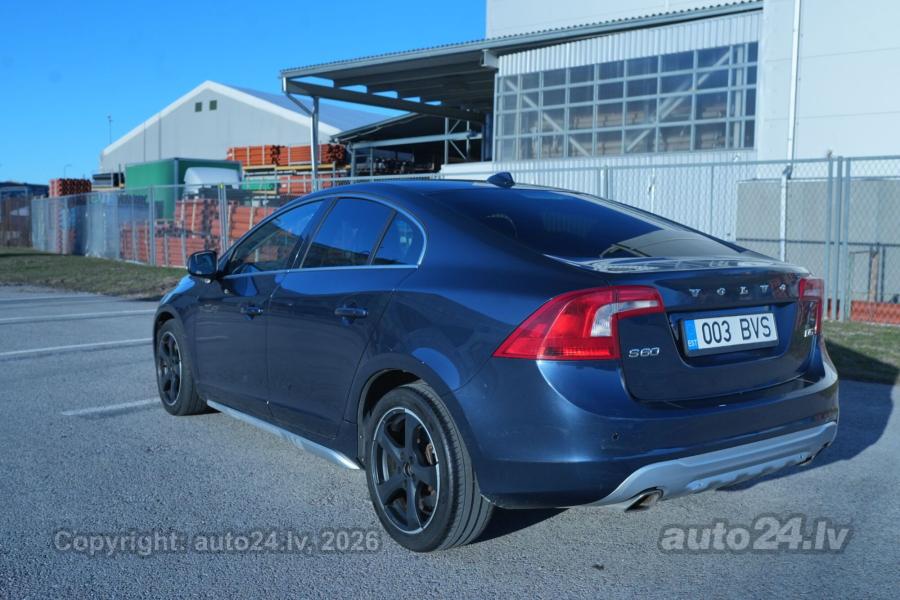 Volvo S60 2010 Tallina, ar dzinēja tilpumu 2.40 L un nobraukumu 265 tūkst. km par 8100 €, foto 5 vietnē AUTOMOTO.COM.LV