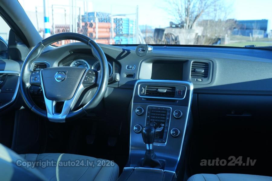 Volvo S60 2010 Tallina, ar dzinēja tilpumu 2.40 L un nobraukumu 265 tūkst. km par 8100 €, foto 7 vietnē AUTOMOTO.COM.LV