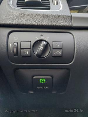Volvo S60 2010 Tallina, ar dzinēja tilpumu 2.40 L un nobraukumu 265 tūkst. km par 8100 €, foto 15 vietnē AUTOMOTO.COM.LV
